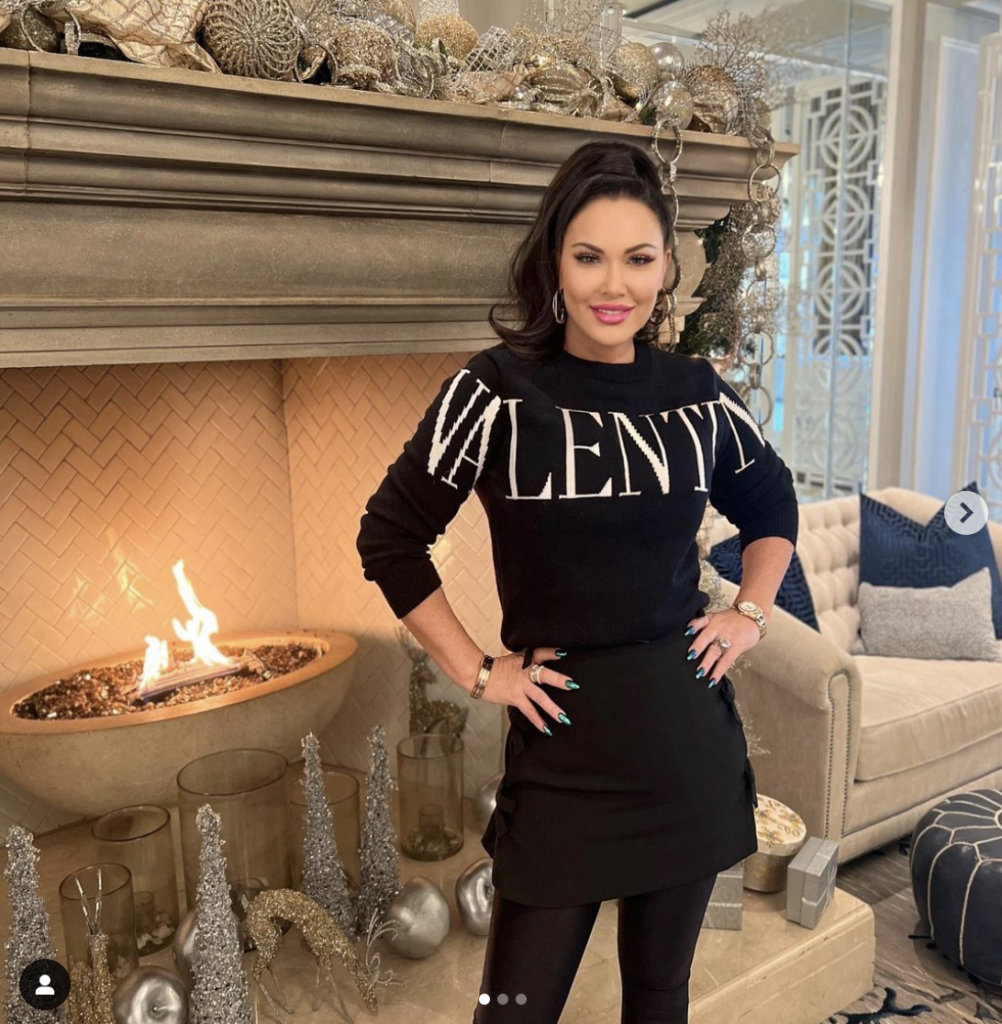 LeeAnne Locken Unveils New Face . . . She’s Unrecognizable, Fans Ask ...