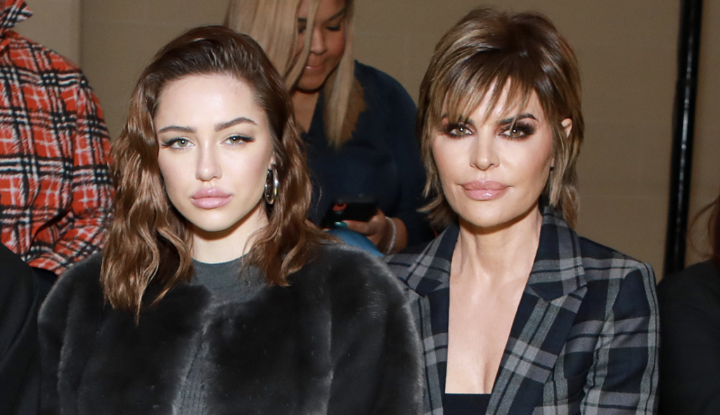 Lisa Rinna’s Daughter Delilah Belle Hamlin Suffers a Seizure Amid ...
